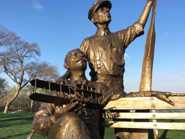 The Wright Brothers (Reaching for the Skies) – Sculptor Gary Lee Price